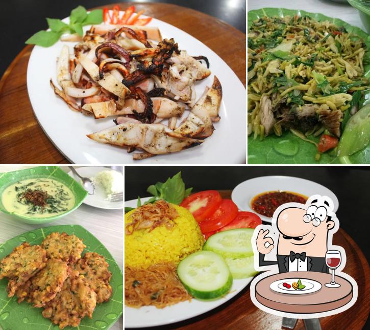 Restoran Ikan Tude Manado, Central Jakarta - Restaurant menu, prices ...