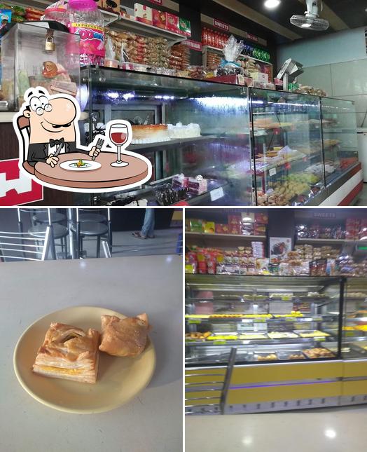 KR BAKES, Kochi, 47/1792-A - Restaurant reviews