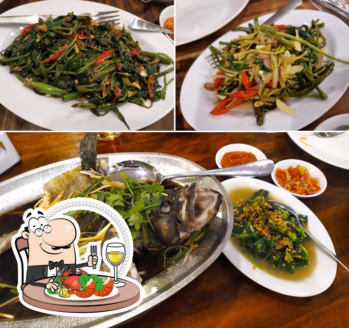 Restaurante Resto Yougwa Danau Sentani, Central Jakarta - Opiniones del ...