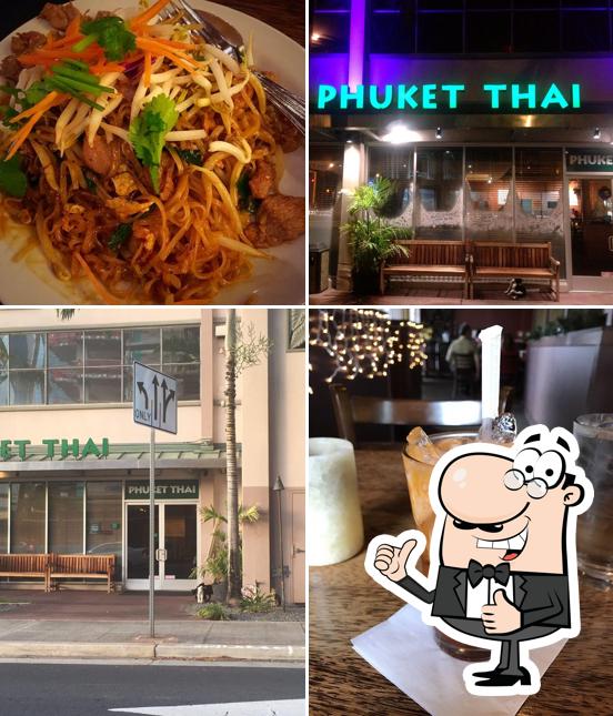 Phuket Thai, 401 Kamakee St #102 in Honolulu - Restaurant menu and reviews