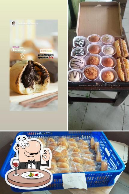 Roti Bong, West Jakarta - Restaurant reviews