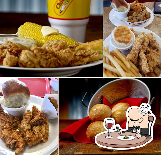 Top 1 restaurant with fried chicken wings in Alvarado, Texas, december ...