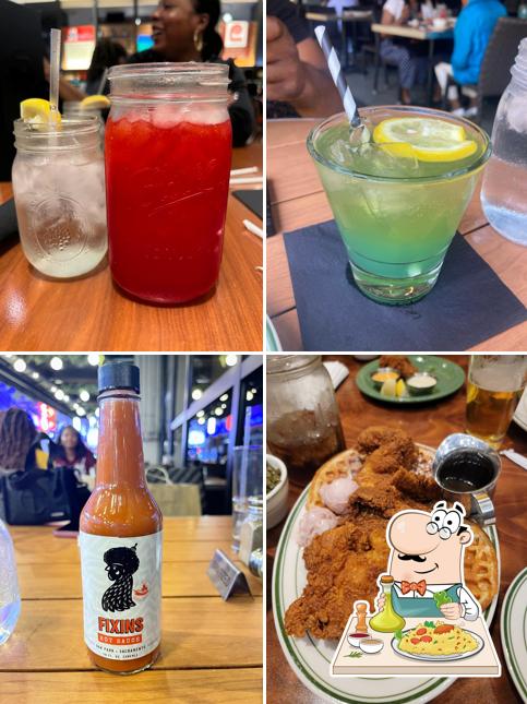 Fixins Soul Kitchen in Los Angeles - Restaurant menu and reviews