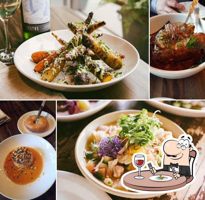 Pub y bar Native Tongues Taqueria - Victoria Park, Calgary, 235 12 Ave ...