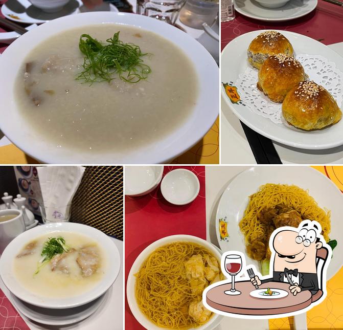 Tasty Congee & Noodle Wantun Shop @ ICONSIAM, Bangkok, Charoen Nakhon ...