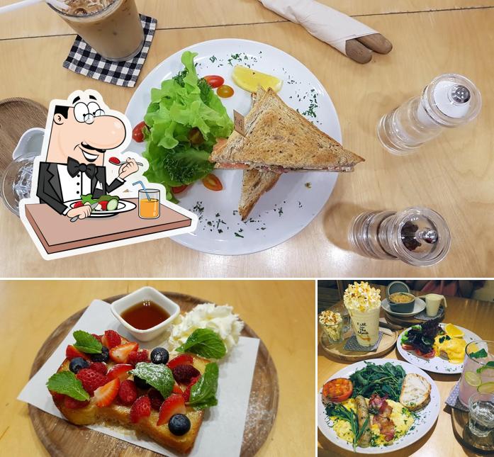 Fill In The Blank cafe, Bangkok, 28/10 Sukhumvit 61 - Restaurant reviews