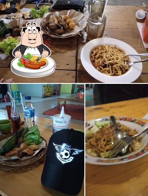Angkringan Teras 27 restaurant, Cibinong - Restaurant reviews