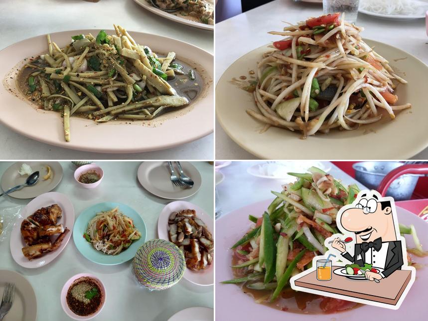 ร้านส้มตำต้นหูกวาง Somtum Ton Hu Kwang restaurant, Bang Nak ...