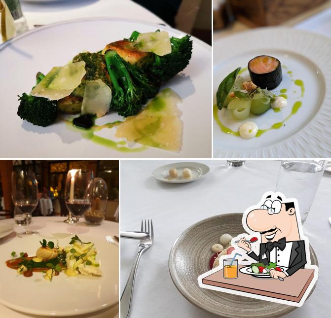Top 7 restaurants with cakes in Hatfield, november 2024 - Restaurant Guru