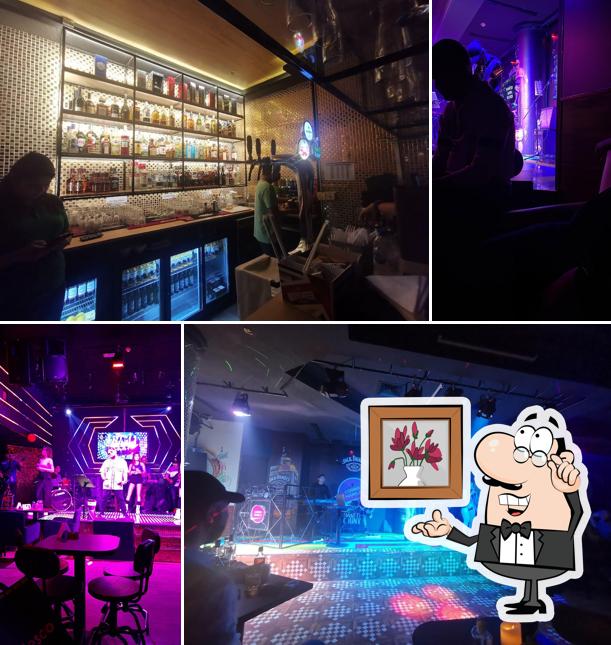Cosmo Manila Bar, Abu Dhabi - Restaurant menu, prices and reviews