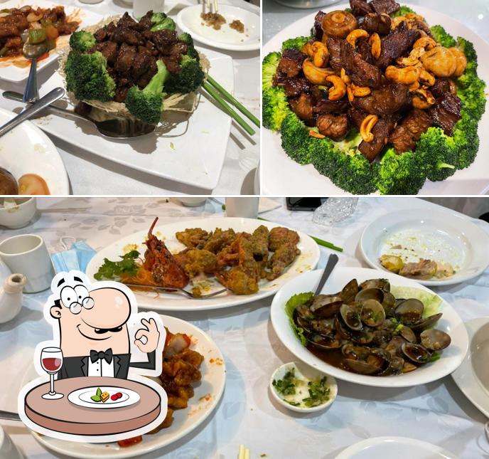 May Yan Seafood Restaurant 陸福海鮮酒家, Toronto - Restaurant menu, prices ...