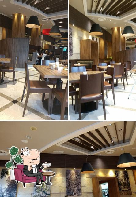 Toks restaurant, Mexico City, Av. Ing. Eduardo Molina 1623 - Restaurant ...