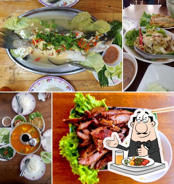 Kak Jah Kengsom Dannok, Samnak Kham - Restaurant menu, prices and reviews