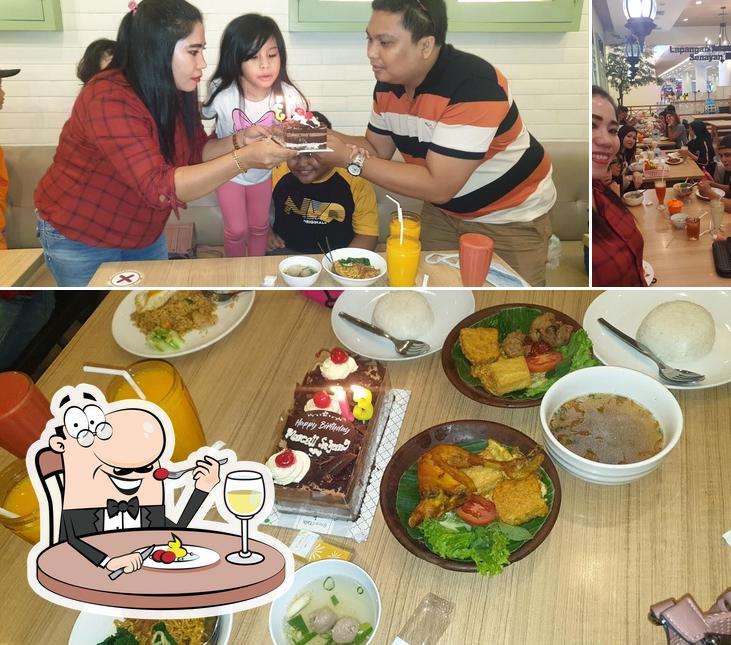 SUSAN CAFE, Bekasi Regency - Restaurant reviews