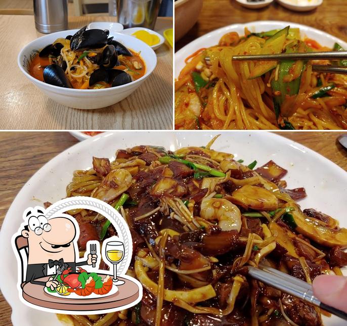 Bongcheondong China restaurant, Seoul, 34-11 Bongcheon-dong ...