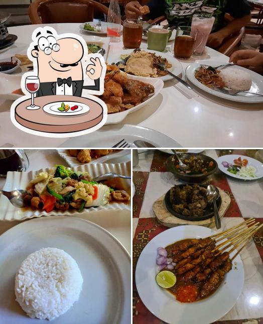 Daun Mas Resto, Temanggung - Restaurant menu, prices and reviews