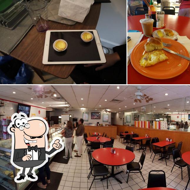 Saint Anna Bakery, Chicago - Restaurant menu, prices and reviews