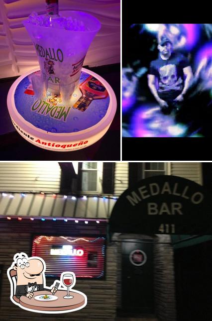 Medallo Bar, Boston - Opiniones del restaurante