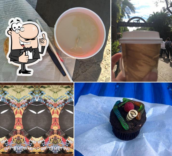 Isle of Java, Unnamed Road in Bay Lake - Restaurant reviews