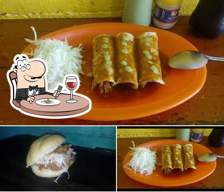 El Charrito de oro, Agua Dulce - Menú del restaurante, precios y reseñas