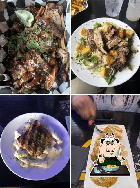 Phlavz Bar & Grille, Chicago - Restaurant menu, prices and reviews