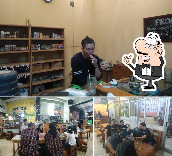 Angkringan Pak Dokter, Surabaya - Menú del restaurante, precios y reseñas