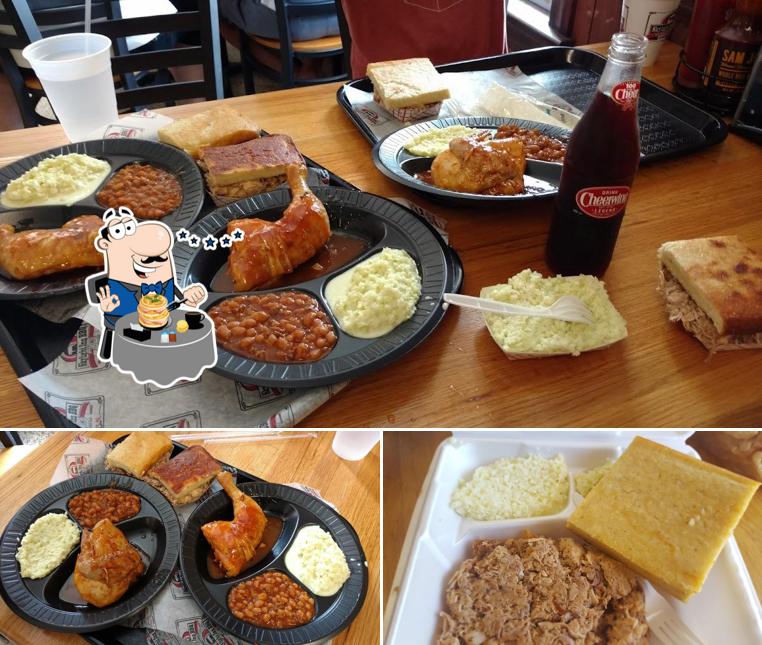 Skylight Inn BBQ, Ayden - Restaurant menu, prices and reviews