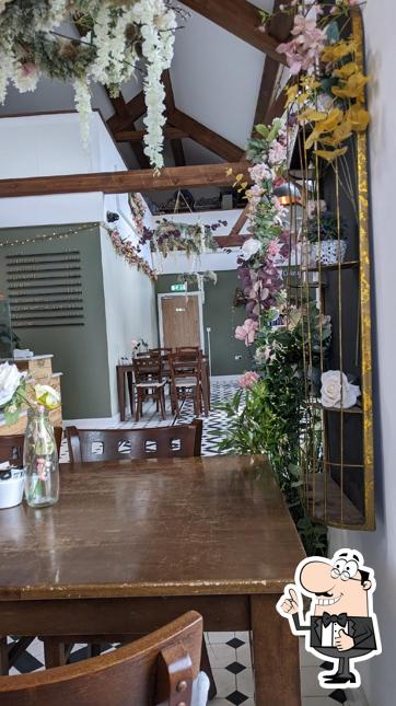 Vintage Birdcage Cakery on the Bridge, Charfield - Restaurant menu ...