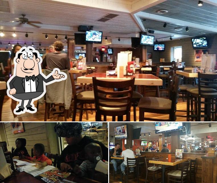 Hooters in Duluth - Restaurant menu and reviews