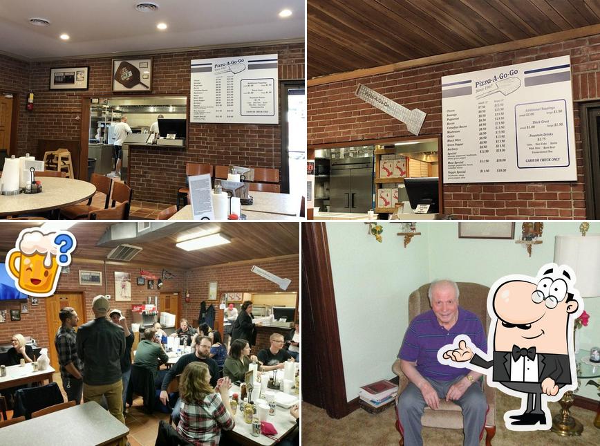 Pizza-A-Go-Go in St. Louis - Restaurant menu and reviews