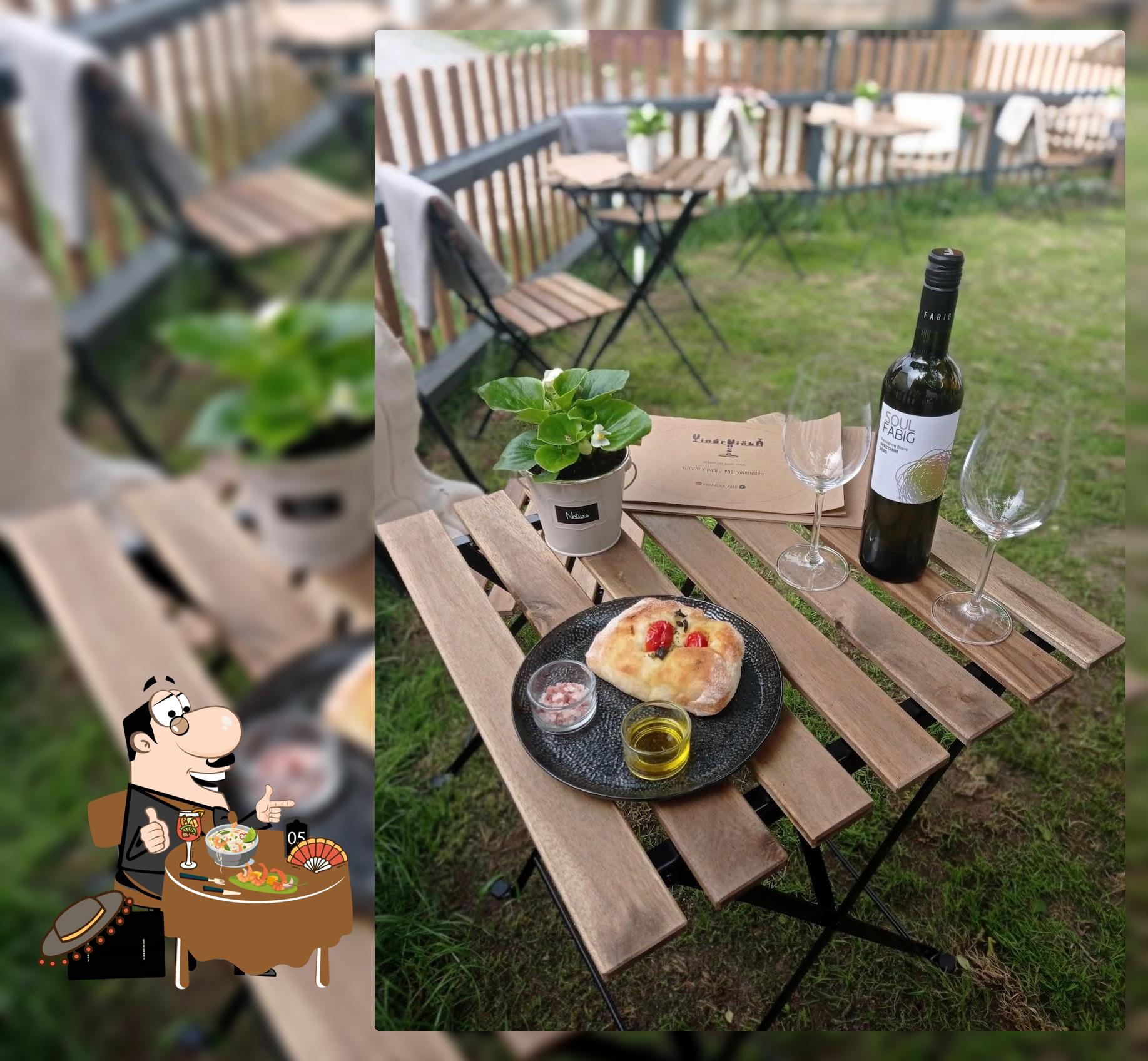 Vinárnička Naše pub & bar, Jihlava - Restaurant reviews