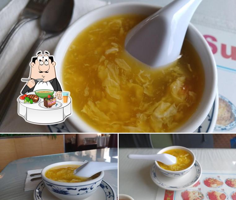 Sum Yan, Lebanon - Restaurant menu, prices and reviews