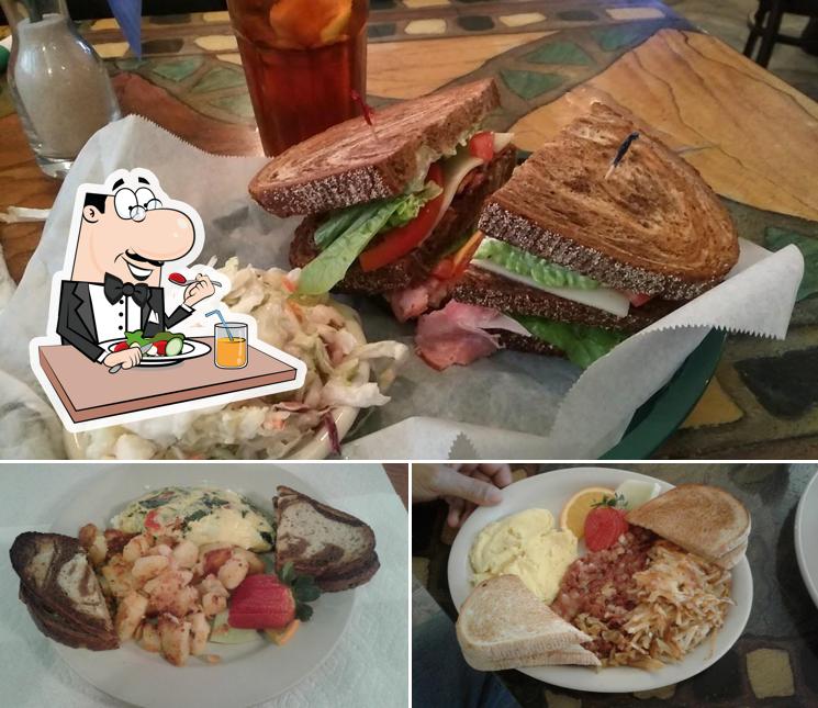 Daybreak Cafe in Tarpon Springs - Restaurant menu and reviews