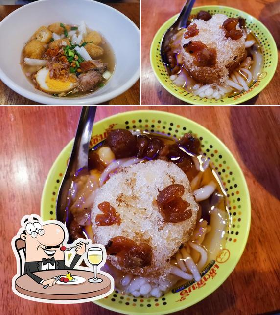 Restaurante Linglong Kitchen, Yellow Bridge, Bangkok - Opiniones del ...