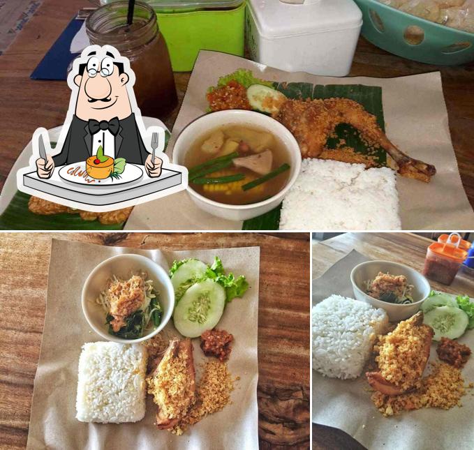 Ayam Kremes Bu Tjondro restaurant, Tangerang, Jl. Raya Ciater Barat no ...
