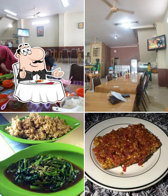 Rumah Makan Prambanan restaurant, Samarinda, Jl. Danau Toba No.28 ...