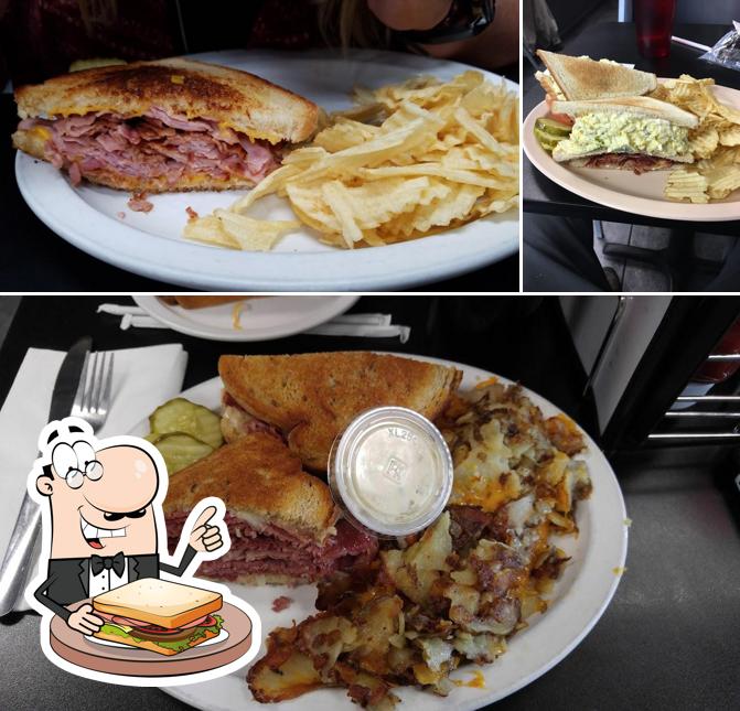 Fort Wright Family Restaurant in Fort Wright - Restaurant menu and reviews