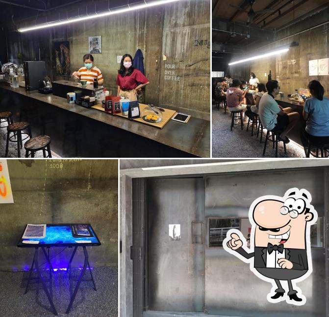 LabyRinth Cafe, Bangkok - Restaurant reviews