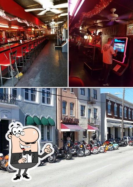 Crooks Den, 126 Orange Ave in Daytona Beach - Restaurant reviews