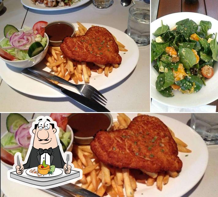 Bankstown Hotel, 102 Old Town Centre Plz. in Bankstown - Restaurant ...