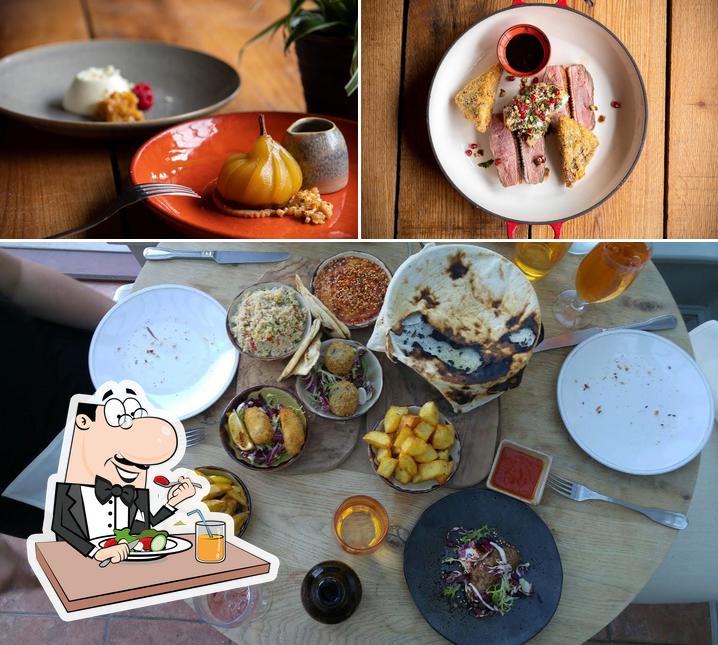 Burley Manor, 1 Ringwood Rd in Burley - Restaurant menu and reviews