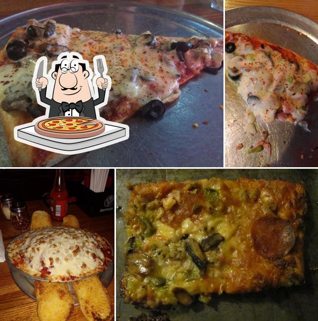 Top 5 restaurants with chicago-style pizza in Peoria, september 2025 ...