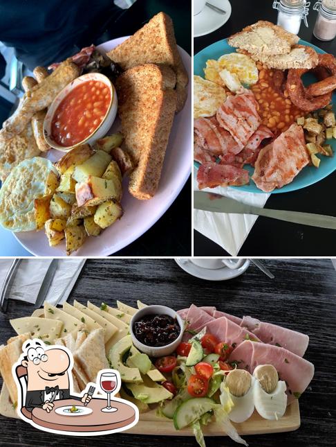 The Orchard Cafe, 64 Orchard Pl in London - Restaurant menu and reviews