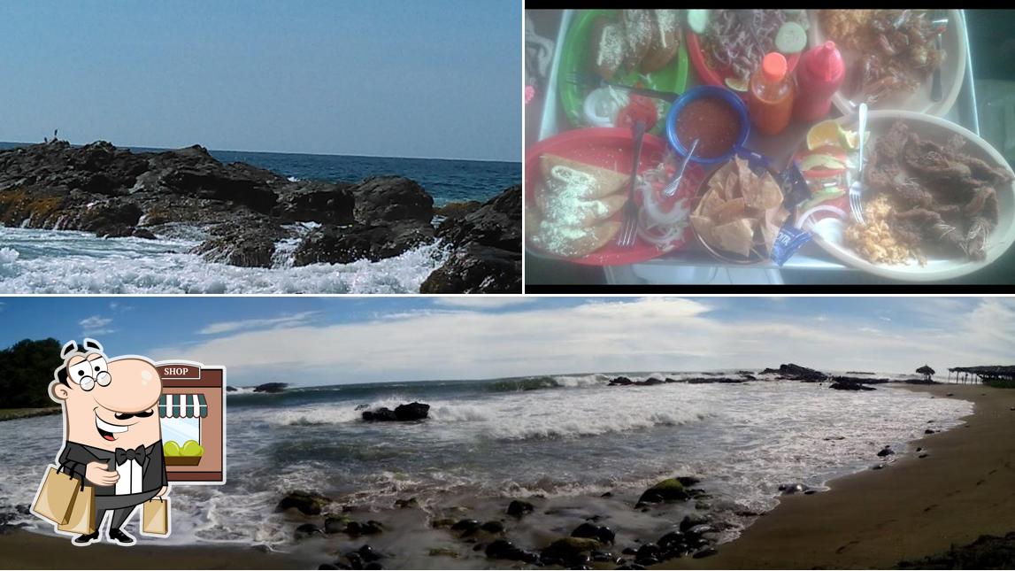 Playa La Barrita, Mexico - Restaurant reviews