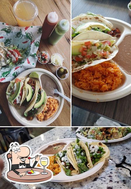Veegos in Houston - Restaurant menu and reviews