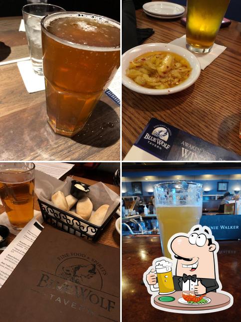 Blue Wolf Tavern, 1295 Boardman-Canfield Rd in Boardman - Restaurant ...