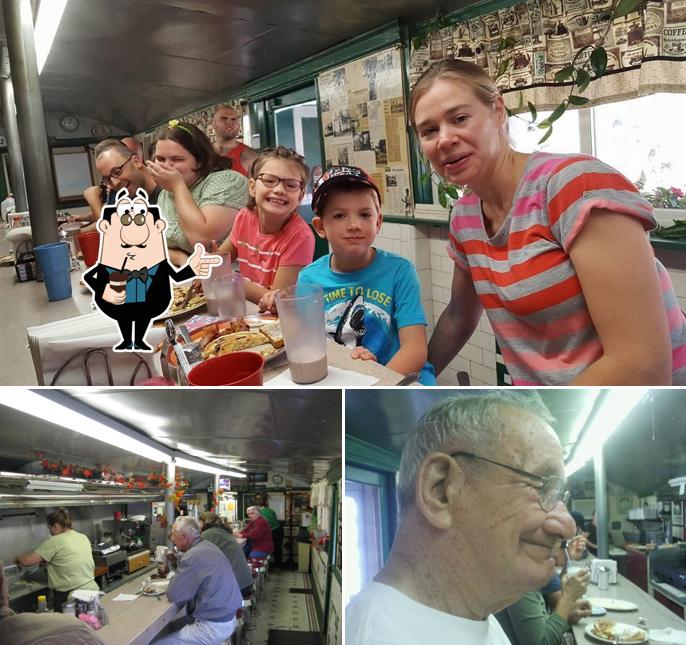 Deluxe Diner, Rumford - Restaurant menu, prices and reviews
