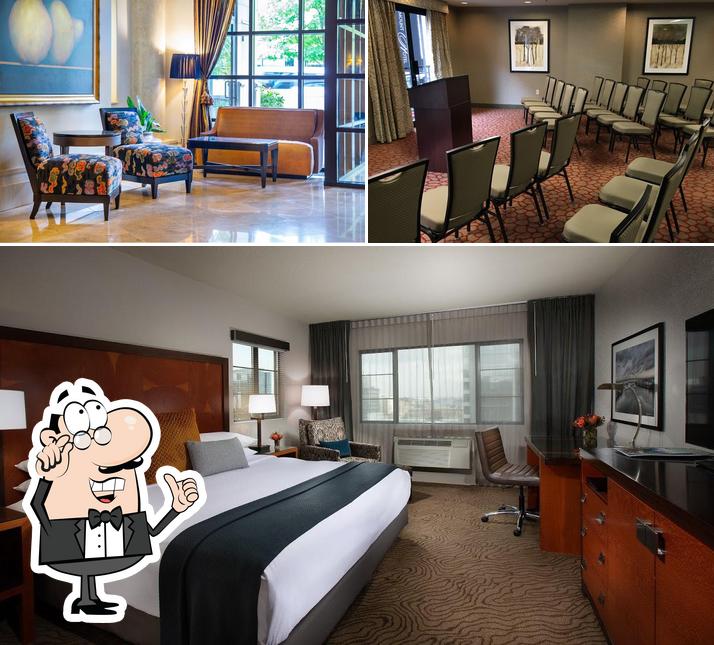 The Paramount Hotel Portland in Portland - Restaurant menu and reviews