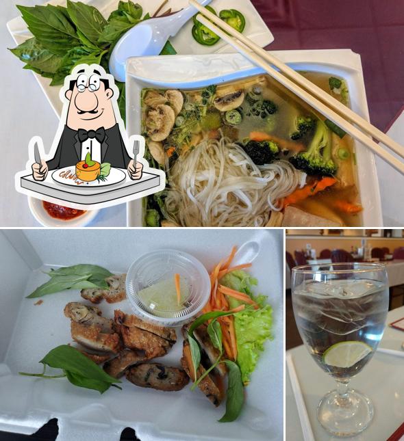 vPho, Newark - Restaurant menu, prices and reviews