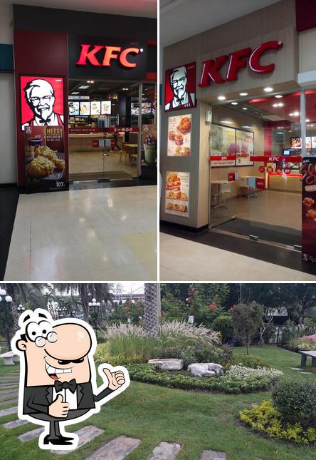 KFC New Southern Bus Terminal restaurant, Bangkok, New Southern Bus ...